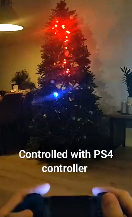 Playing Snake on a Christmas Tree with PS4 Controller by Jordy Moos ...